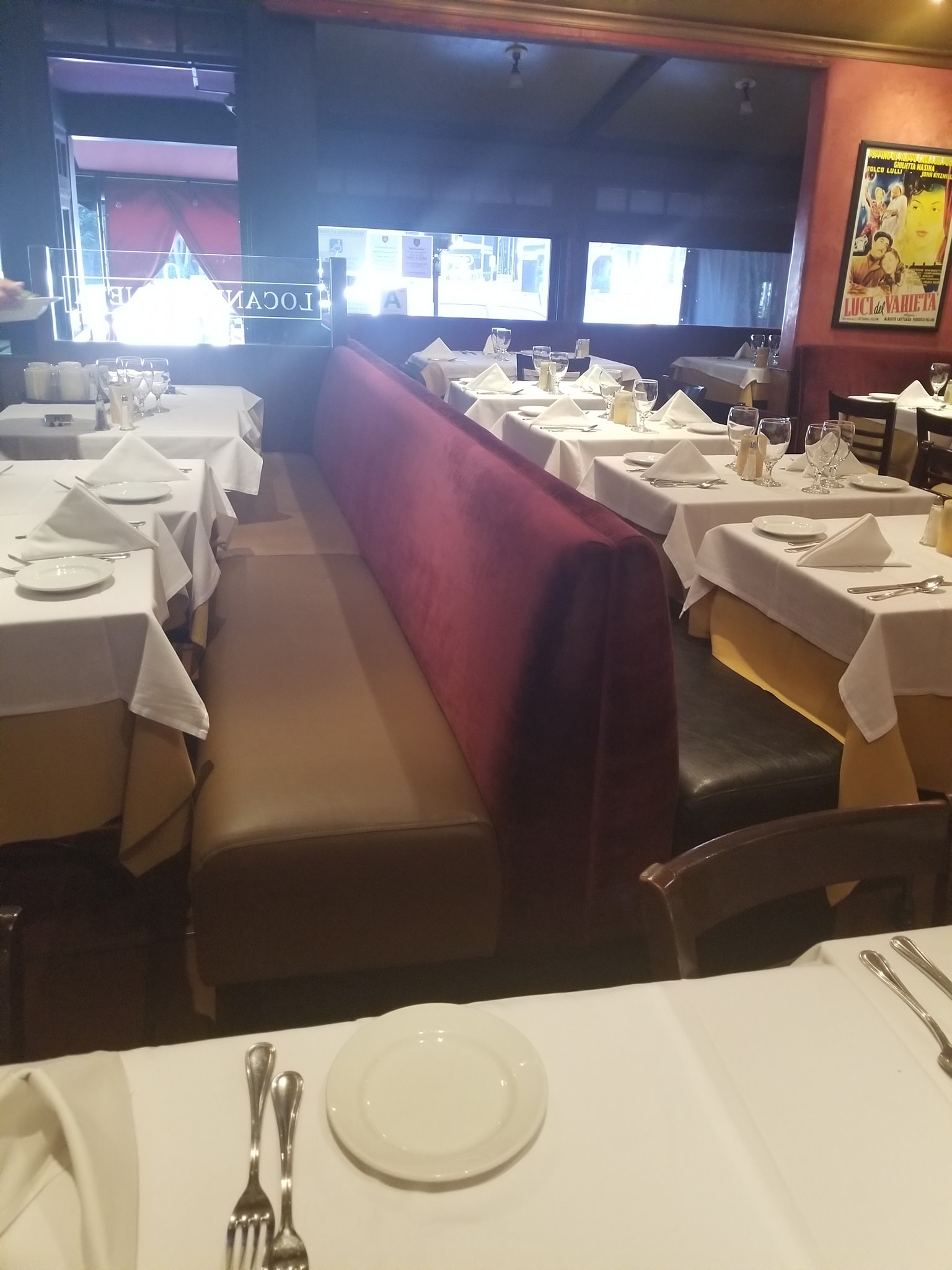 Restaurant Booths – Bilsan Custom Upholstery